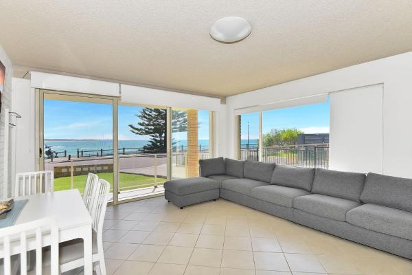 Waterviews On Marine Apartment 1 - The Entrance