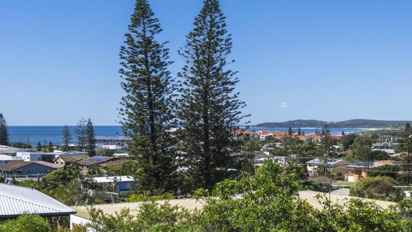 Tawny Roost, 10 Church St Yamba - Iluka