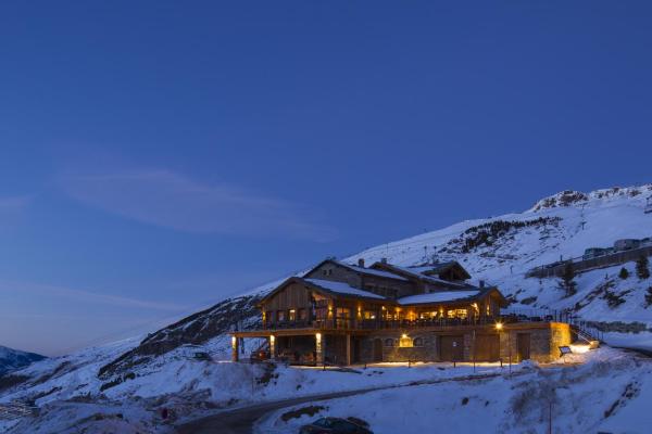 Hillary Hotel - Les Menuires