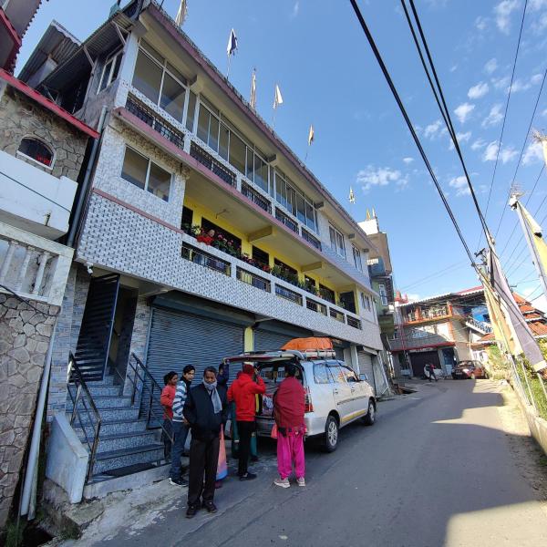 The Silver Spring Homestay - Darjeeling