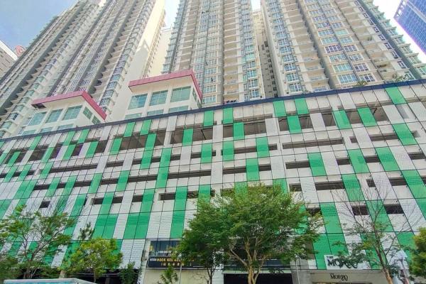 Jbtownstudio 6pax Near Ksl, Ivf Shutterbus To Ciq - Johor Bahru