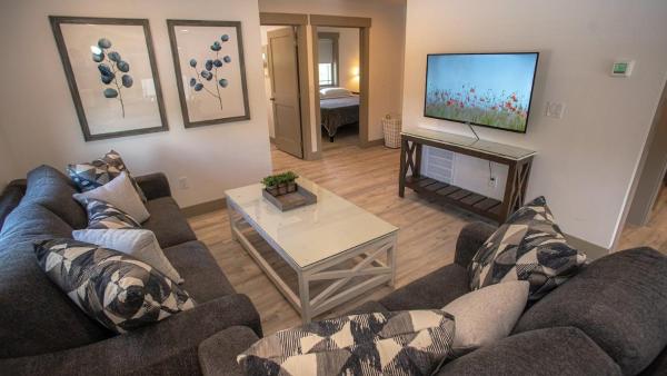 The Raspberry Garden Luxury Hotel & Suites - Rexburg, ID