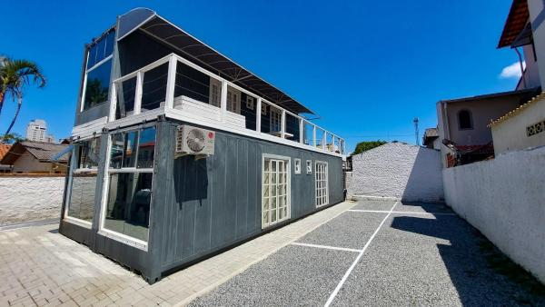 Marco Zero Containers - Próximo à Roda Gigante - Balneário Camboriú