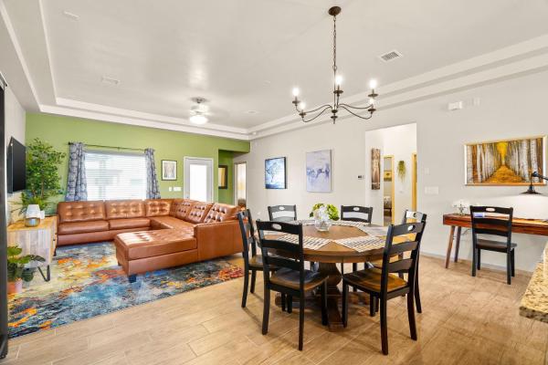 Casa Agave - Comfortable Eastlake Retreat - El Paso, TX