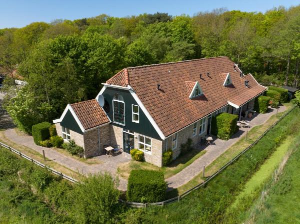 Bed & Bos De 14 Sterren - De Koog