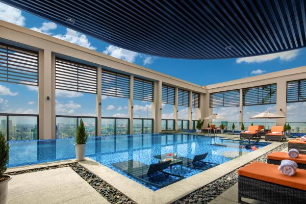 Luxury Apartment In Beach Front Building With Ocean View - 