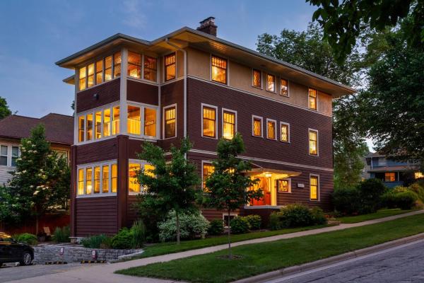 The Buckingham Inn - Madison