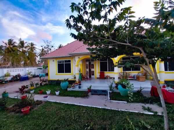 L&j Modern Backpackers Kigamboni Beach House - Dar es Salaam