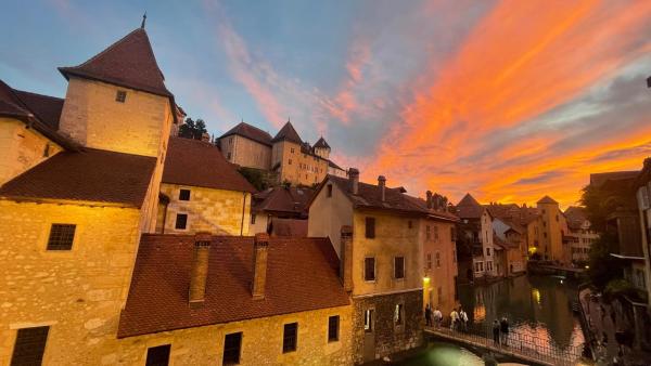 Les Suites D'anniciaca - Hyper Centre Avec Vue Sur Le Chateau - Annecy