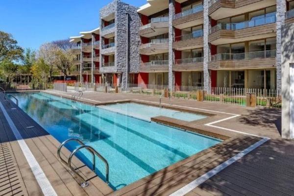 Departamento Pucón, Piscinas, Quincho Y Terraza. - Pucón