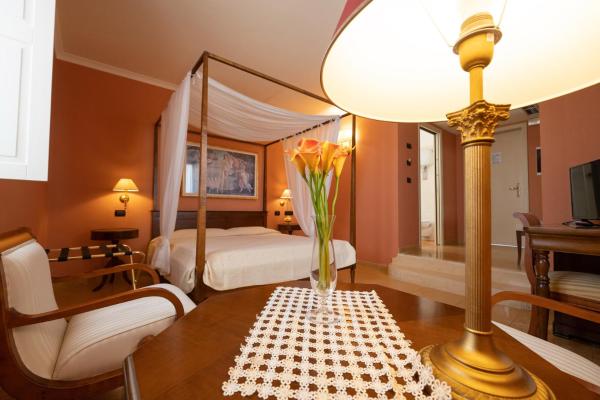 Hotel Ristorante Vecchia Vibo - Briatico