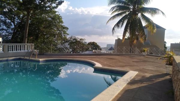 Amazing Location! Walk To Town, Beach & Dinner - Payment Required To Reserve - Jamaica