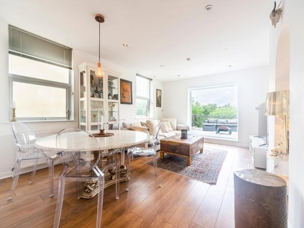 Luxurious Flat With Large Private Terrace - Pass The Keys - Kingston upon Thames