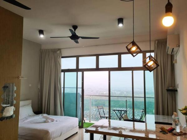 Lovely Studio City View Balcony Palazio Mount Austin By Gdragon Homestay - Johor