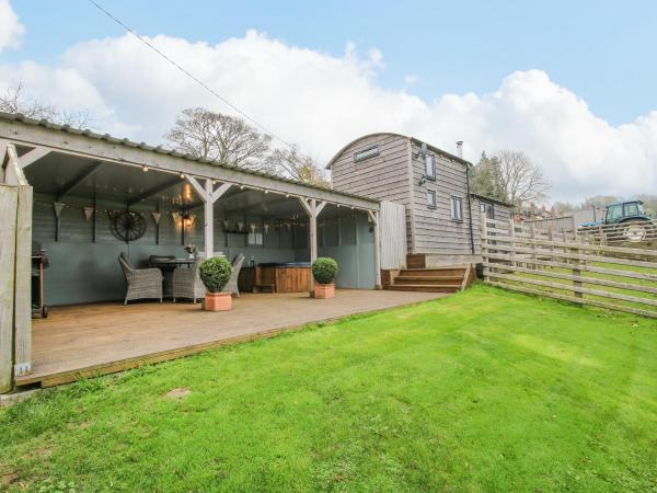 Shepherds Cabin At Titterstone Hot Tub & Dog-friendly Near Ludlow - Worcestershire