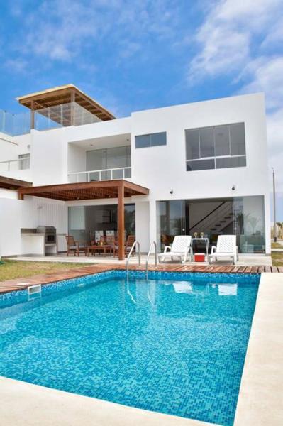 Casa De Playa: Disfruta De Grandes Momentos Y Del Sol Todo El Año En Paracas - Peru