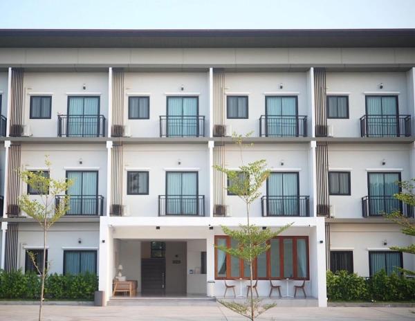 Thezen Hotel - Roi Et
