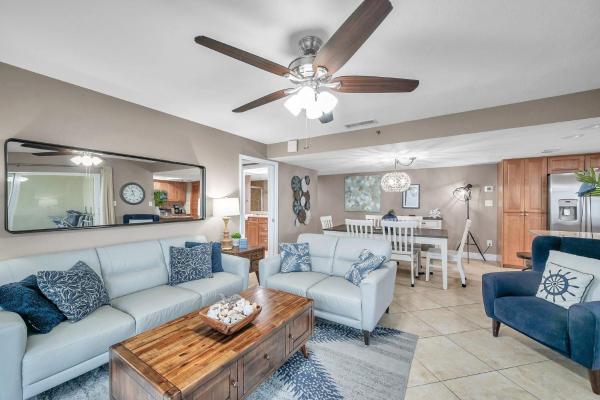 Anglers Cove 306 - Madeira Beach, FL