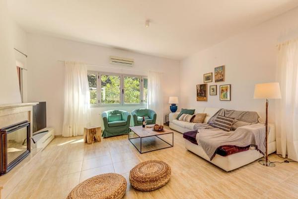 Deluxe Mallorca Villa I Upmarket Location I Maria Bonaire I 4 Bedrooms I Close To The Beach I Alcudia - Alcúdia