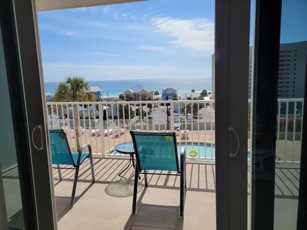 Spectacular 5th Floor Gulf View Condo In Panama City Beach, Just Steps Away From The Beach - Panama City Beach