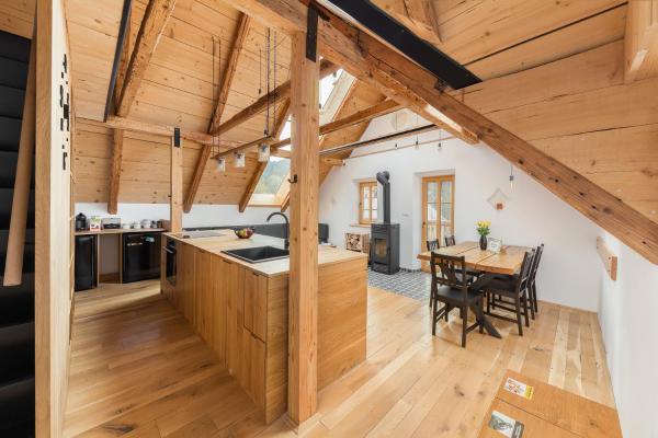 Hiša Na Soncu / Sun House - Bled