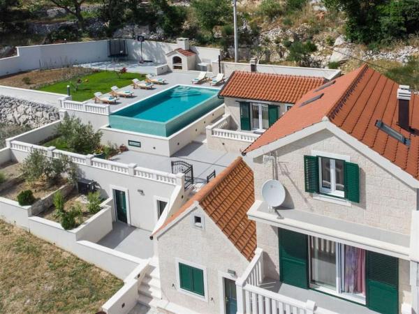 Luxury Villa With Private Heated Pool ,Near Split - Podstrana