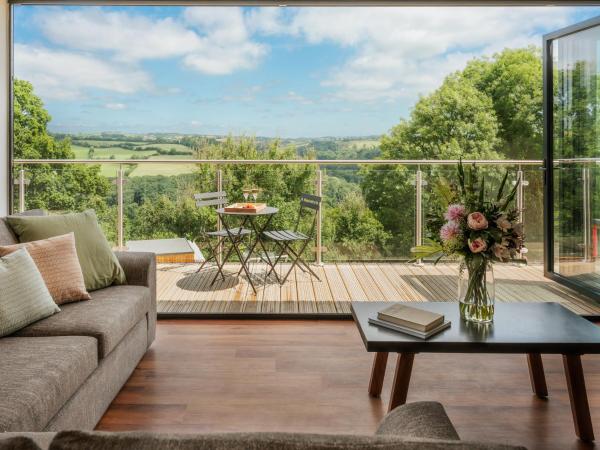 The Mole Resort - Lodges - North Devon District