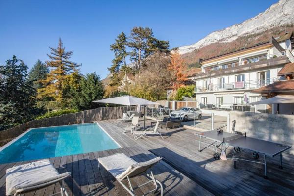 Pool And View, Optez Pour Ce Luxueux Appartement Avec Vue Lac Annecy Et Piscine By Lla Selections - Meer van Annecy