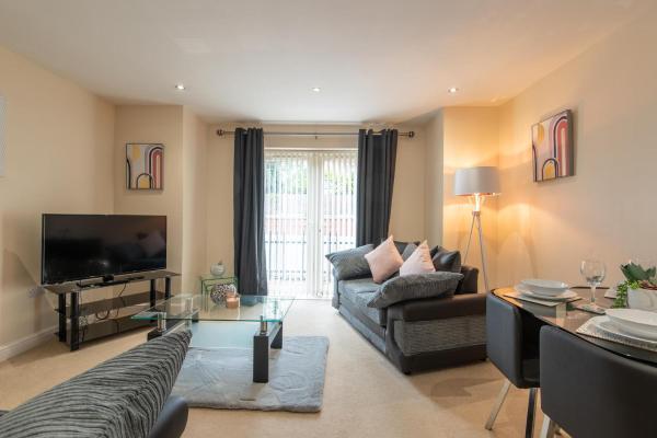 Apartment 8 - Sherwood Forest