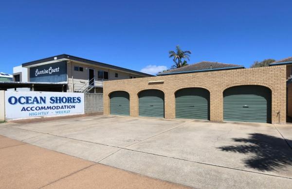 Ocean Shores 11 - Bundaberg Central