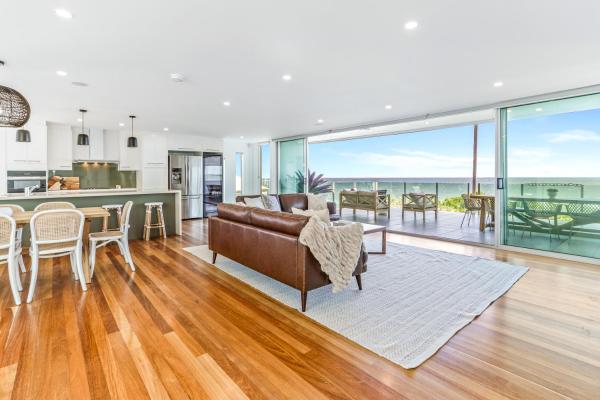 Saltwater, Sunrise Beach - Noosa Heads