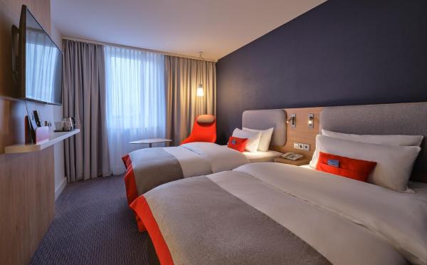 Holiday Inn Express Frankfurt Messe By Ihg - Bad Soden am Taunus