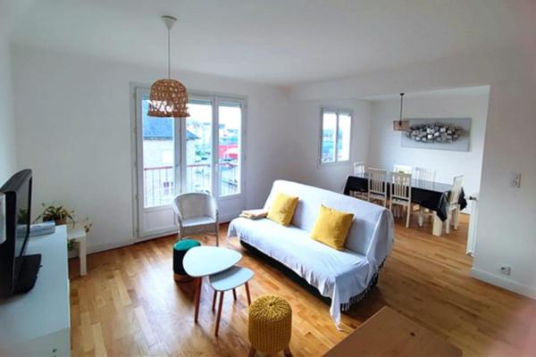 Appartement 76m2 Lumineux Centre Ville Garage Privé 3ieme éTage Sans Ascenseur - Fougères