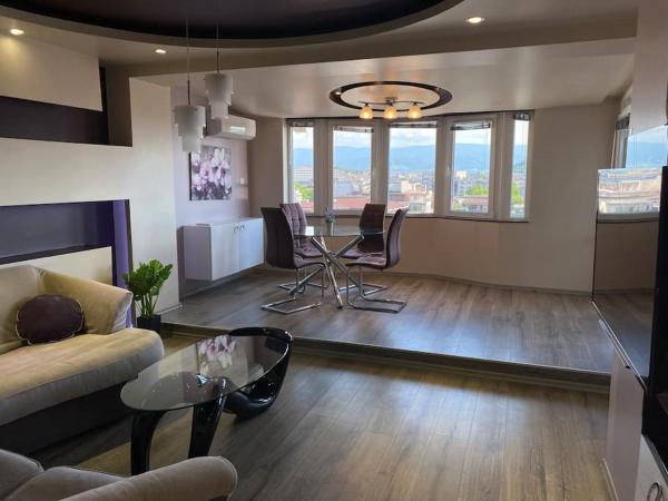Modern 1br Apartment With Hill View & Free Street Parking - Plovdiv