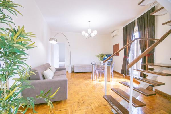 Penthouse In The Heart Of The City Center - Rome