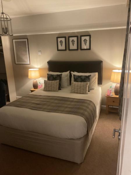 Oak Tree Lodge & Holiday Parking - East Sussex