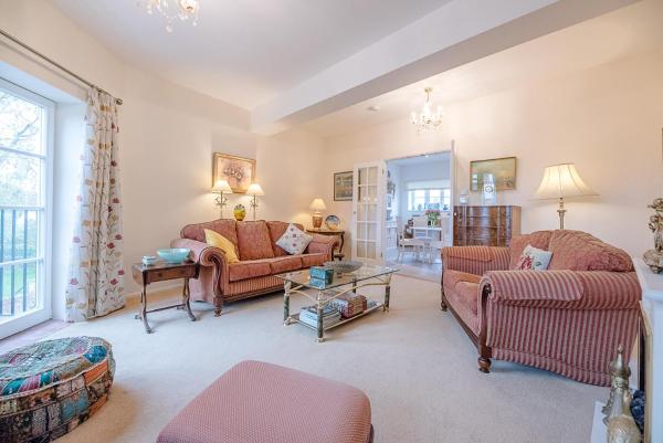 4 Ropers Court, Lavenham - Suffolk