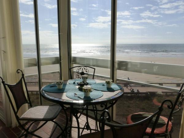 Appartement Bord De Mer 2 Pièces Avec Parking à Saint-gilles-croix-de-vie - Fr-1-224-764 - Saint-Gilles-Croix-de-Vie