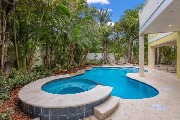Absolute Paradise - 2114 Avenue A - Anna Maria Island, FL