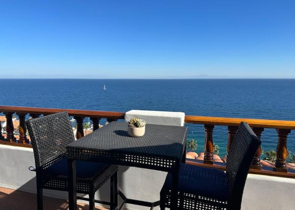 Premium Ocean Corner Unit, Fireplace, Golf Cart, 21 Steps From Top - Descanso Beach Club, Avalon