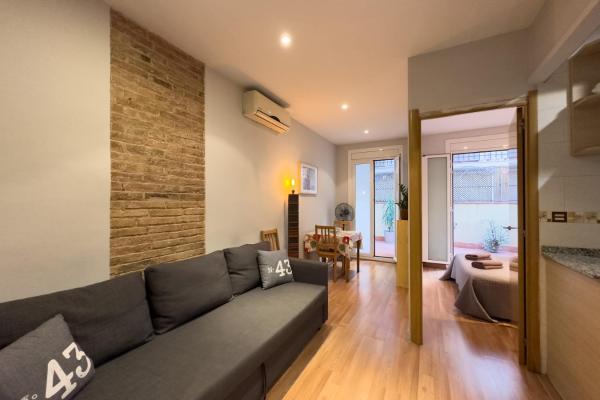 Aparteasy - Central Gracia Apartments - Costa Brava