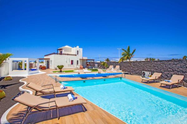 Villa Esmeralda - Playa Blanca