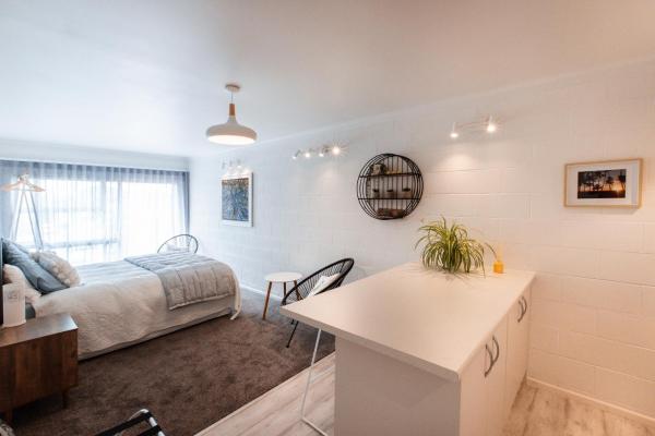 Sunrise On Main - Tairua