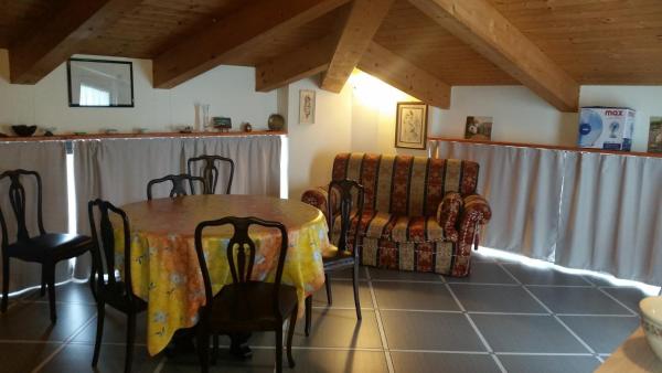 Comfortable Attic With Parking Space In The Town Of Chiavari Num001 - Rapallo