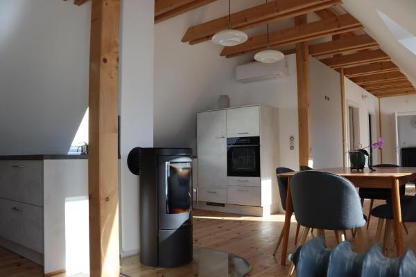 Drei-seiten-hof ÉTable Mit Schwimmteich Und Klimanlage - Leipzig