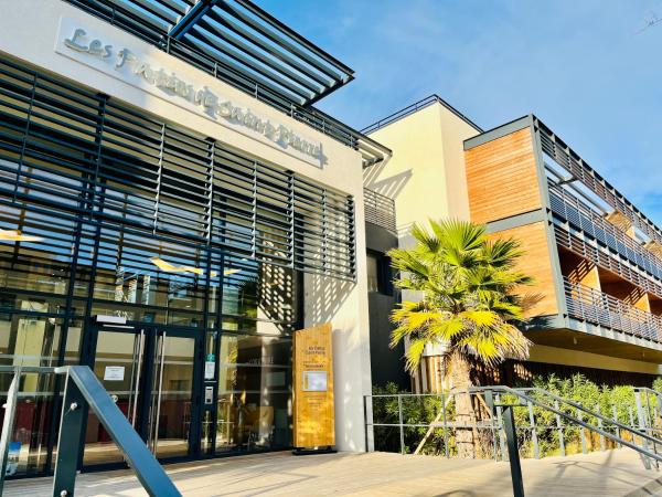 Les Patios De St-pierre - Carnon