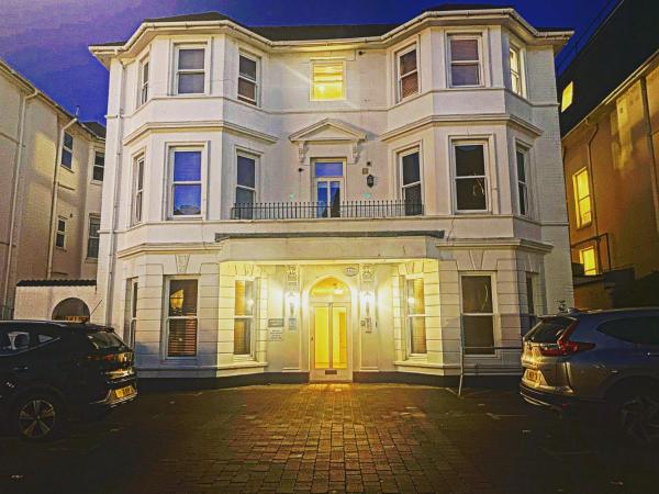 Luxury 2 Beds Apartment By The Sea - Oceanarium, Bournemouth