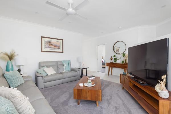 Fingal Shoreline Oasis - Nelson Bay