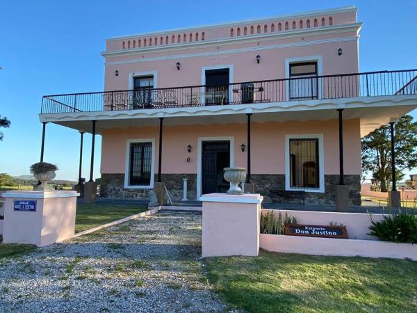 Unica Y Esplendida Casona De 1830 Restaurada. - Uruguay
