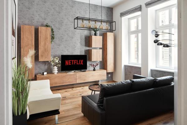 Prague Days - One-bedroom Apartment With Workspace By Vltava River In Smíchov - Prague